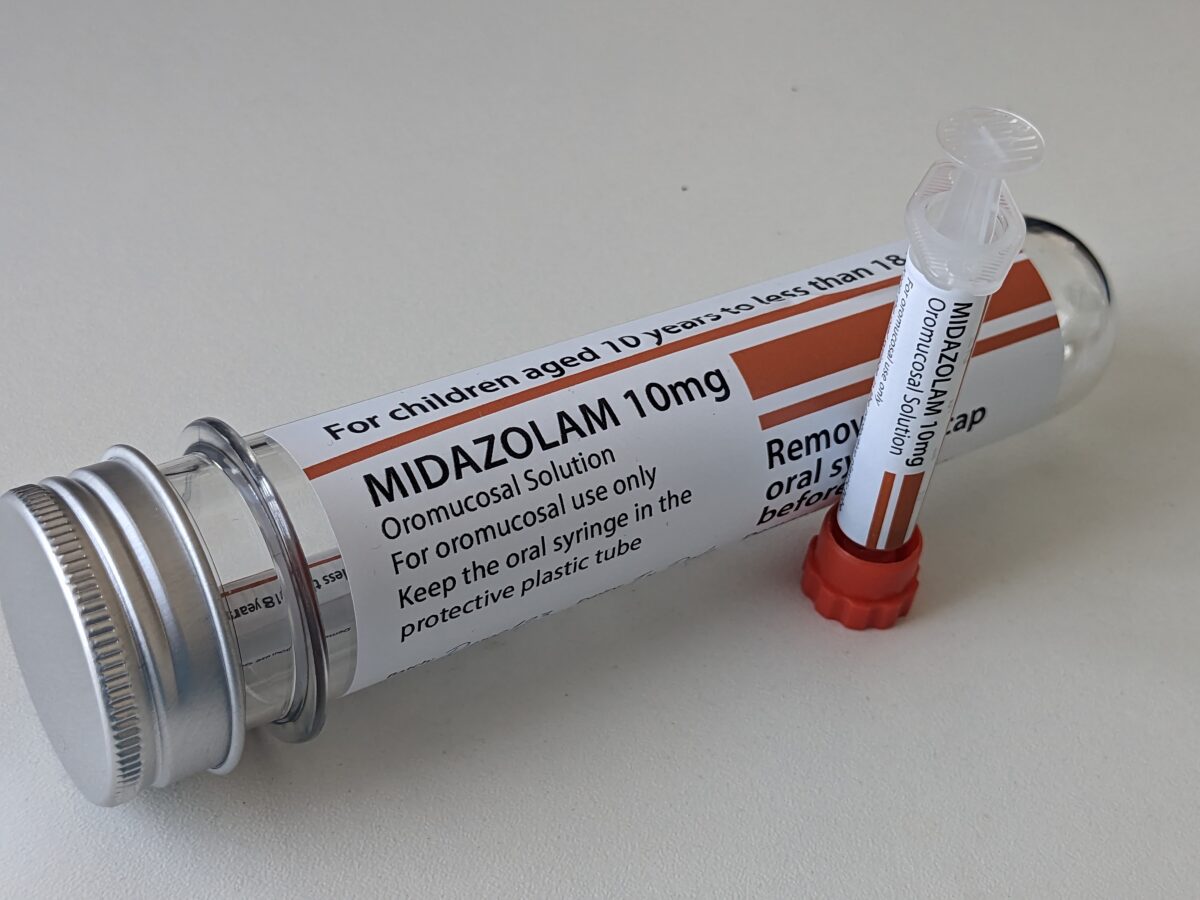 Buccal Midazolam Training Kit with syringes, caps and tubes - Momentum ...